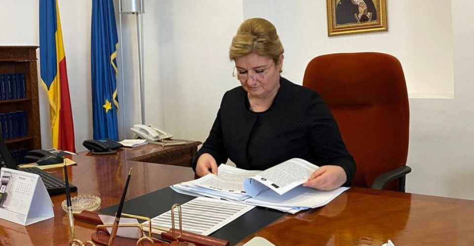 Siminica Mirea (PSD Olt), interpelare cu privire la organizarea de nunţi şi botezuri, în ...